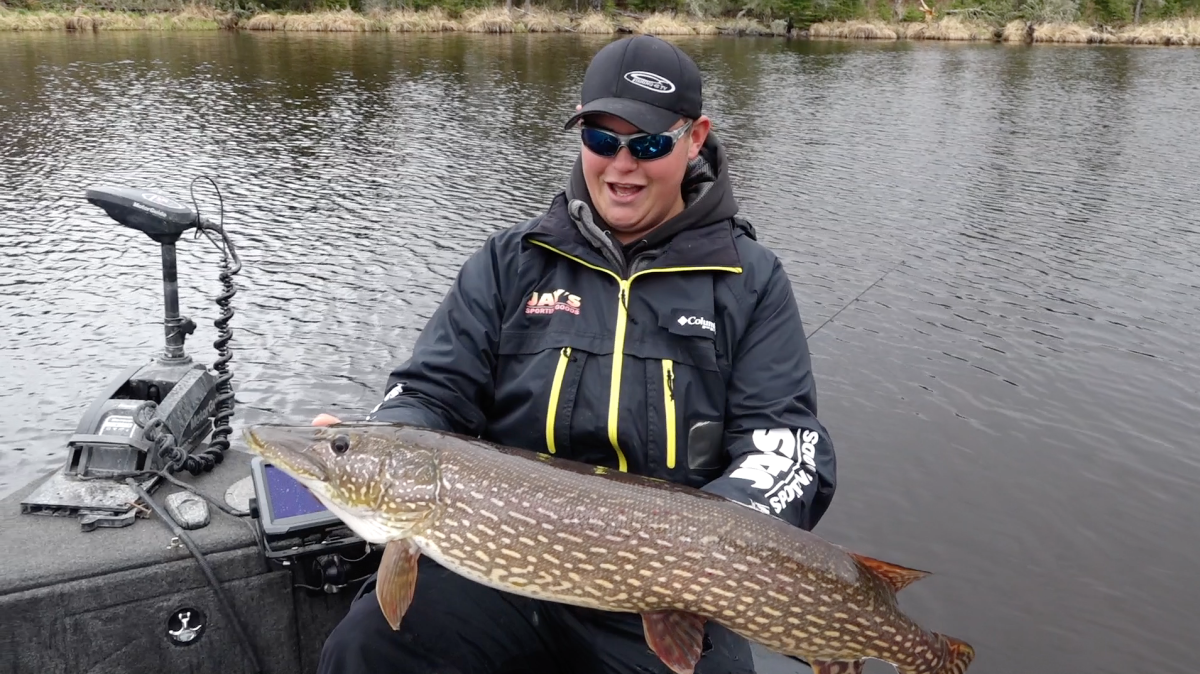 Post-Spawn Pike - GetOutdoorsTV